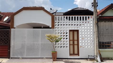 รวม 35 ไอเดีย รั้วบ้านอิฐบล็อกช่องลม แต่งหน้าบ้านให้โปร่ง สวยไม่ซ้ำใคร