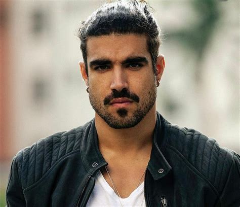 Caio Castro Muda Visual E Mostra Rosto Novo