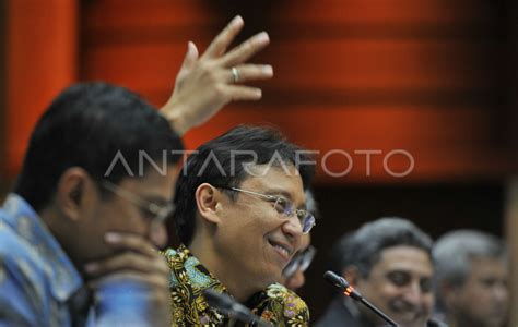 LAPORAN KINERJA BANK MANDIRI ANTARA Foto
