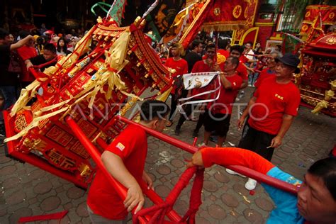 Kirab Toa Pe Kong Di Kabupaten Tegal ANTARA Foto