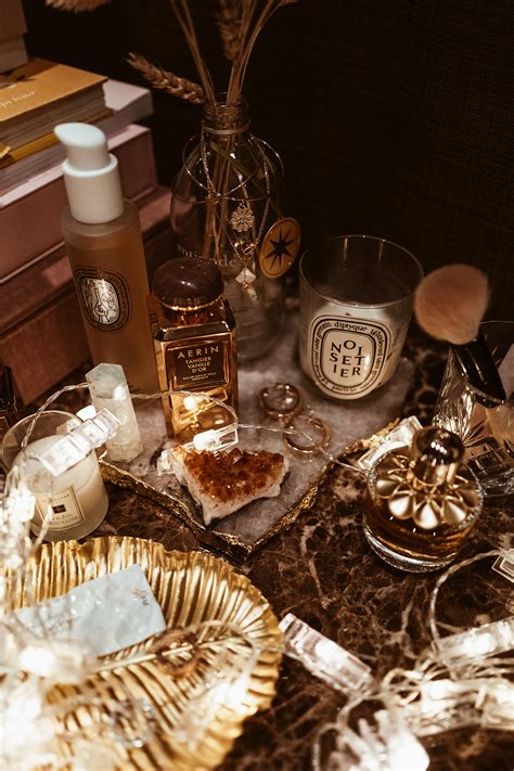 Что подарить девушке на Новый год люксовый сегмент