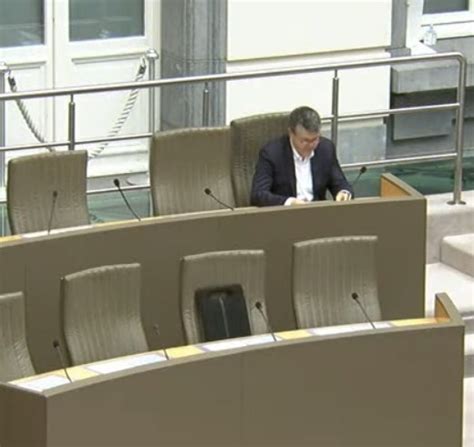 Kartuz Benno On Twitter RT DoncktR Of Hoe Een Beeld Meer Vertelt