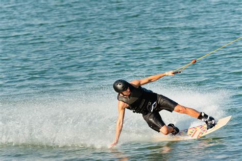 Beginners Wakeboarding 10 Tips Every Beginner Wakeboarder Should Know