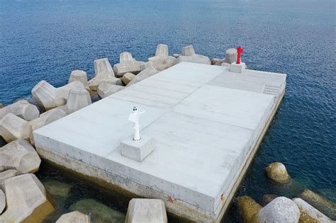 室津港室津地区防波堤Ⅱ築造工事実績紹介東亜建設工業