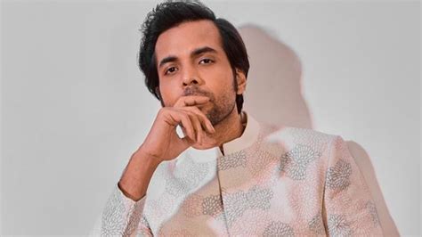 Stars Bodyguards Sometimes Get Paid More Than Supporting Actors