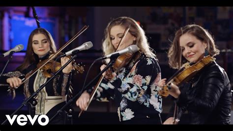 Hulda Quebe Wedding 20 19 S E As On T He C O L O N Ia L T Hea T Re