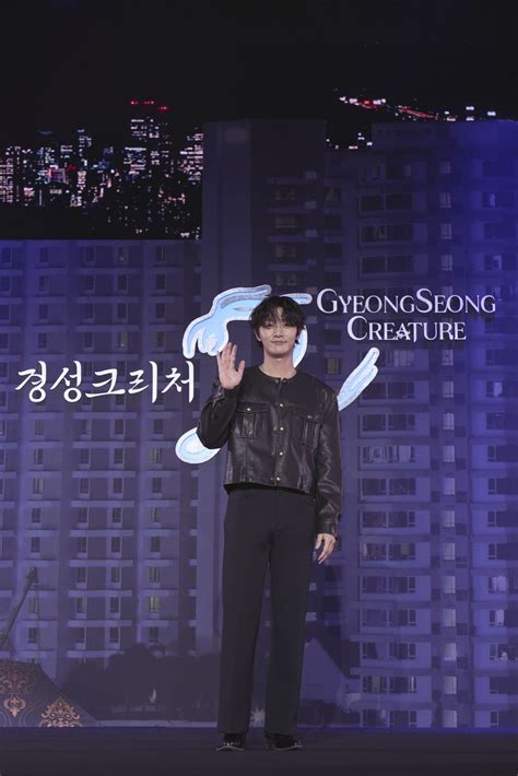 나이가 100살이 넘는데 얼굴과 신체는 20대인 이 한국인 여성 필더무비