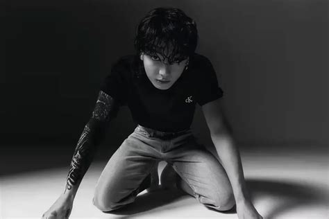 Fckin Or Lovin Jungkook De Bts Taquine Les Fans Lors De Sa