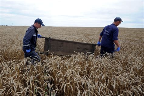 Bodies From Malaysia Airlines Flight Are Stuck In Ukraine Held Hostage
