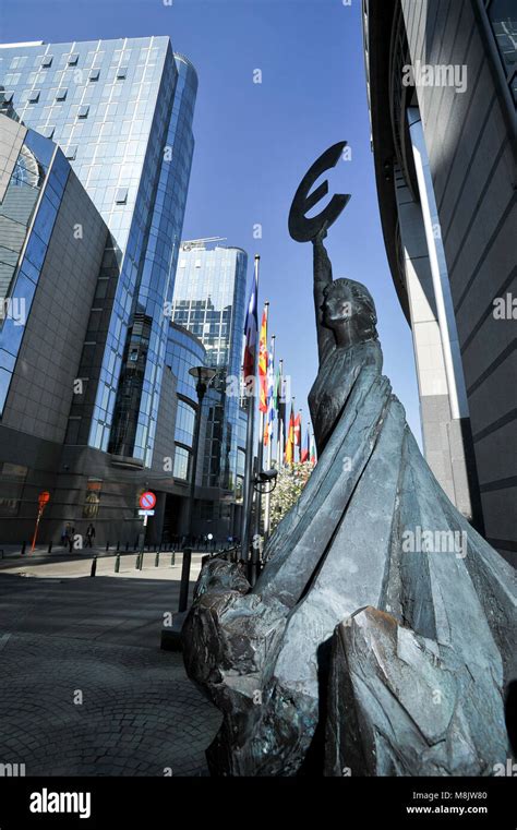 Altiero Spinelli Building Bronze Statue Europe From By May