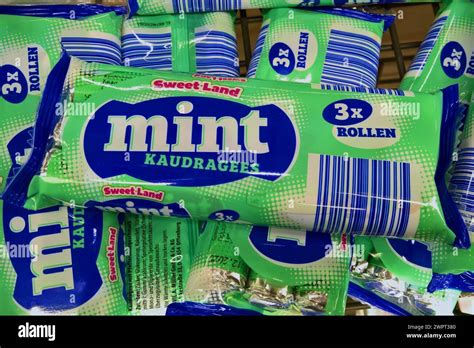 Sweet Land Mint Kaudragees Im Sortiment Von Aldi Süd Sweet Land Mint Chewy Lozenges In The