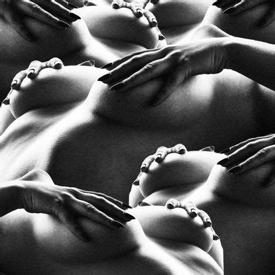 Sex Story The Influencer Sexting From A Press Trip