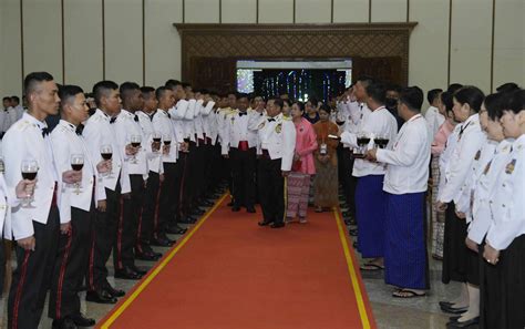 တပ်မတော်ဆေးတက္ကသိုလ် ဗိုလ်လောင်းသင်တန်းအမှတ်စဉ် ၂၃ သင်တန်းဆင်း ဂုဏ်ပြုညစာစားပွဲ အခမ်းအနားကျင်းပ