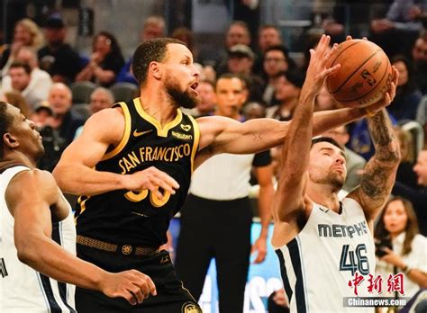 Nba常规赛：勇士胜灰熊