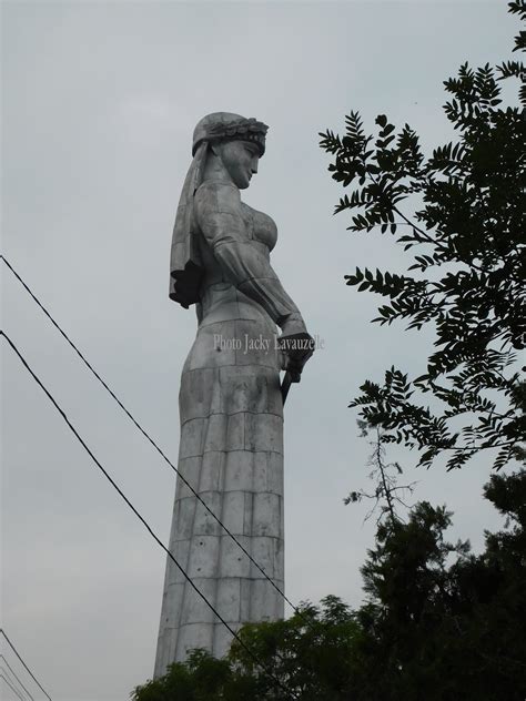 La Mere Des Georgiens 1958 Tbilissi Sculpteur Elguja Amashukeli ელგუჯა ამაშუკელი • Artgitato