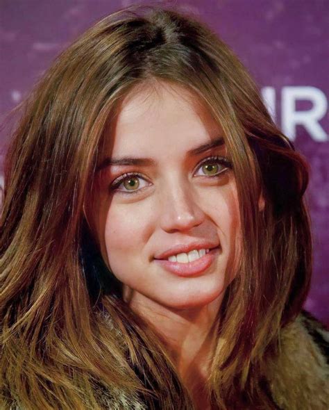 Can She Be Any Hotter Scrolller