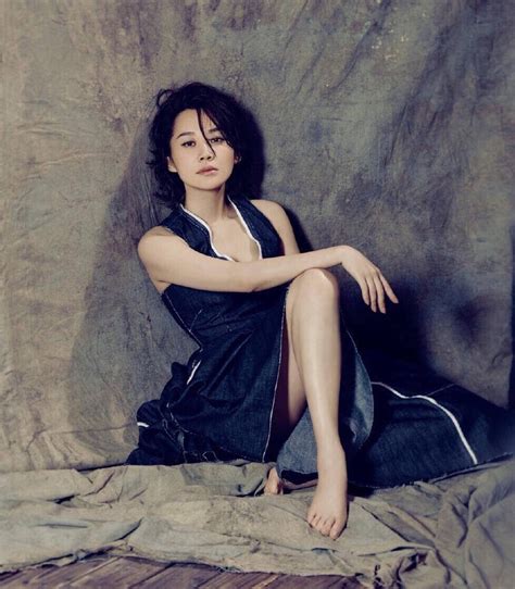 Qing Xus Feet