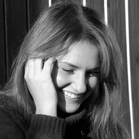 Carolina Buratti | FLAWLESS.life - The Lifestyle Guide