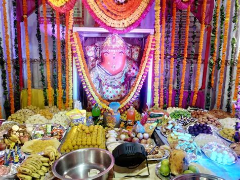Ganpati Bappa S Cheers Reverberated In Homes And Temples Flowers Were