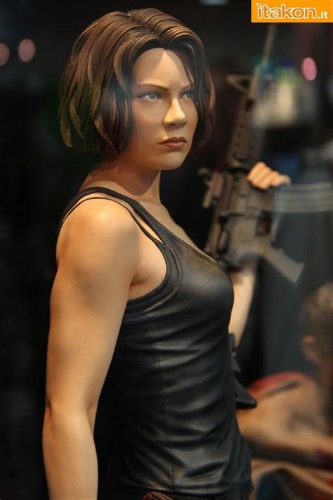 Gentle Giant The Walking Dead Maggie Greene 14 Scale Statue