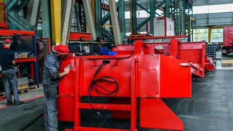 Chez Richard Ducros Capelle Prolonge Lhistoire Industrielle Dalès Midilibre Fr