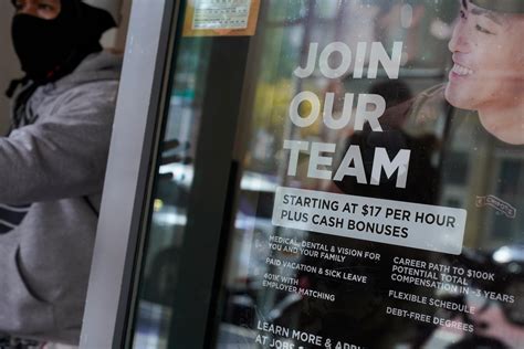 Confusing Economy For Federal Reserve Other Experts The Washington Post