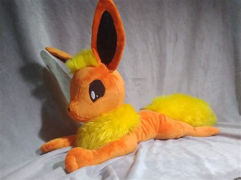 18117 Safe Artistbladespark Eeveelution Fictional Species