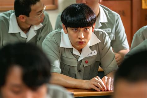 드라마 알고 봐야 재밌다 소년시대 남한의 ‘춤 금지령 시초 그려 — Rfa 자유아시아방송