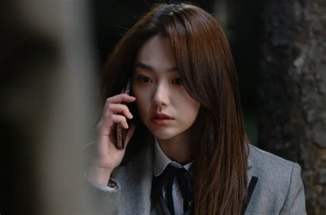 Kang Mina Trở Lại Với Vai Chính Phim Bạo Lực Học đường