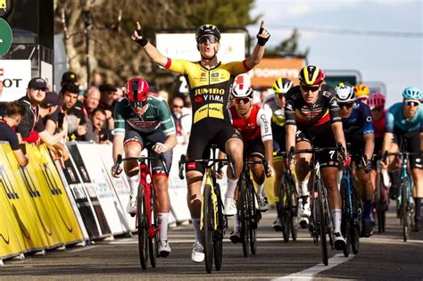 Paris Nice Olav Kooij se paie Mads Pedersen sur la 5e étape TotalVelo