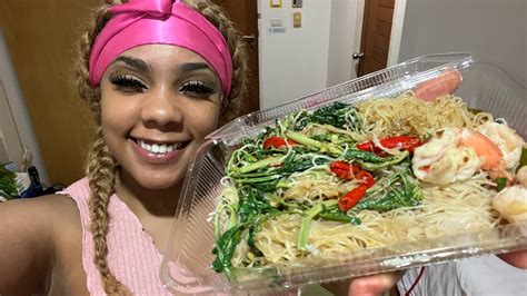 Late Night Thai Food Mukbang Pork N Noodles YouTube