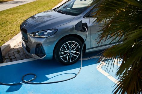 BMW E XDRIVE ACTIVE TOURER PLUG IN HYBRID RANGE TEST Proefritten