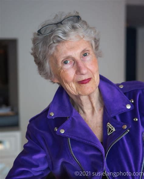 30 Pretty Short Choppy Hairstyles For Over 70