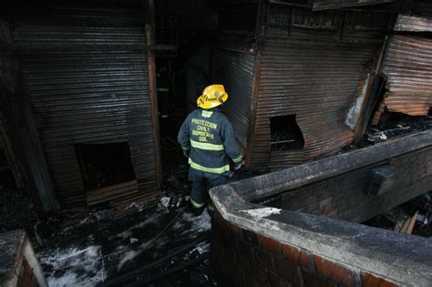 La Jornada Tras Incendio Reabren Al 70 El Mercado San Juan De Dios
