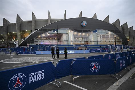 Psg Om Pascal Dupraz Est En Colère Foot 01