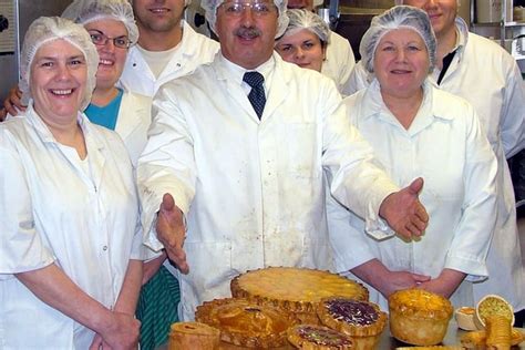 Heres 17 Great Pictures Of Doncaster Folk Enjoying Pies Over The Years