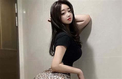 Applee Bio Wiki Facts Age Height Weight Measurement Photos Hourglass Model