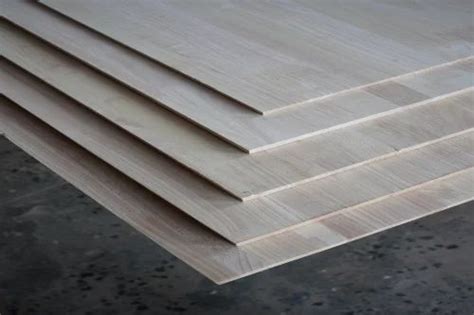 Rubber Wood Finger Joint Board Thickness 18 Mm Size Sq Ft 8 X 4