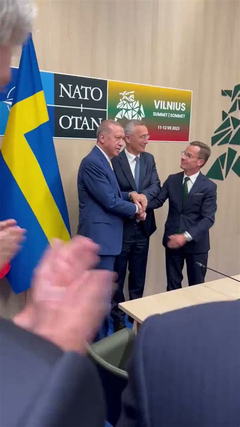 全球热点新闻 On Twitter 突发：土耳其埃尔多安同意瑞典🇸🇪加入北约。 Jcnhwksmji