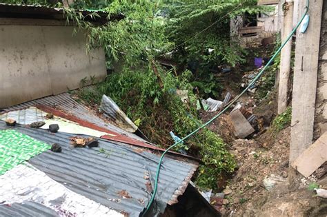 2 Bahay Nawasak Sa Pagguho Ng Lupa Sa Cebu City Abs Cbn News