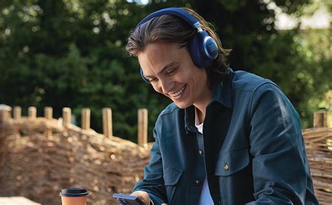JBL Live NC Wireless Over Ear Headphones With True Adaptive Noise Cancelling