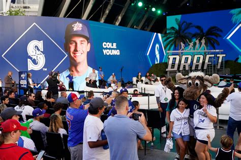 Recent Red Sox Pick Believes More Prospects Should Attend Mlb Draft