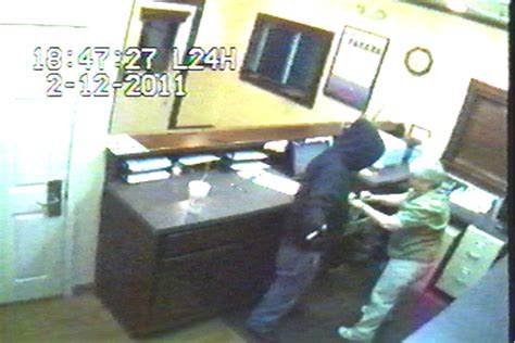 Crime Stoppers Robbery At Intown Suites