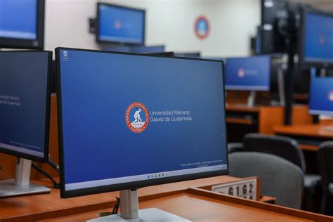 Laboratorio De Cómputo ‒ Ciencias De La Comunicación Universidad