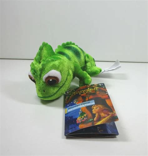 DISNEY PARKS PASCAL Tangled Magnetic Shoulder Plush 8 00 PicClick UK
