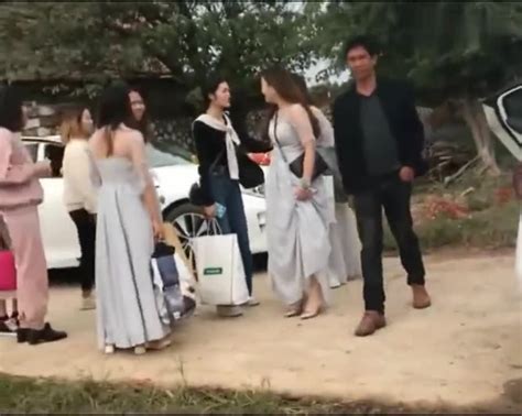 接亲没有一个伴娘上我的车，只好使出大招了：美女们都上我的车