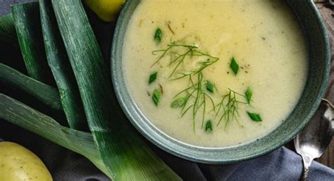 7 Best Ingredients To Elevate Basic Potato Leek Soup Voyo Eats