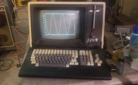 Intecolor 2427 Terminal Emulating A Tektronix 4010 In Vector Graphics