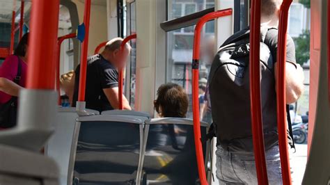 LJUDI SU MOGLI IZGUNUTI Drama U Zagrebu Tramvaj U Punoj Brzini