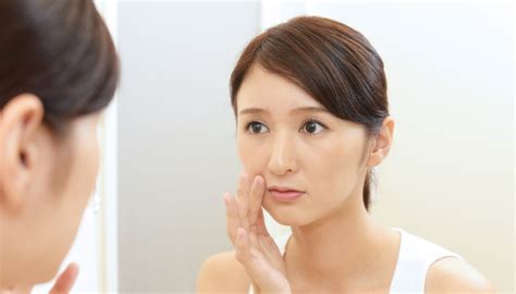 化粧しても変わらない人の特徴5選｜メイクで垢抜けないのはなぜ？ ｜ Rolmy